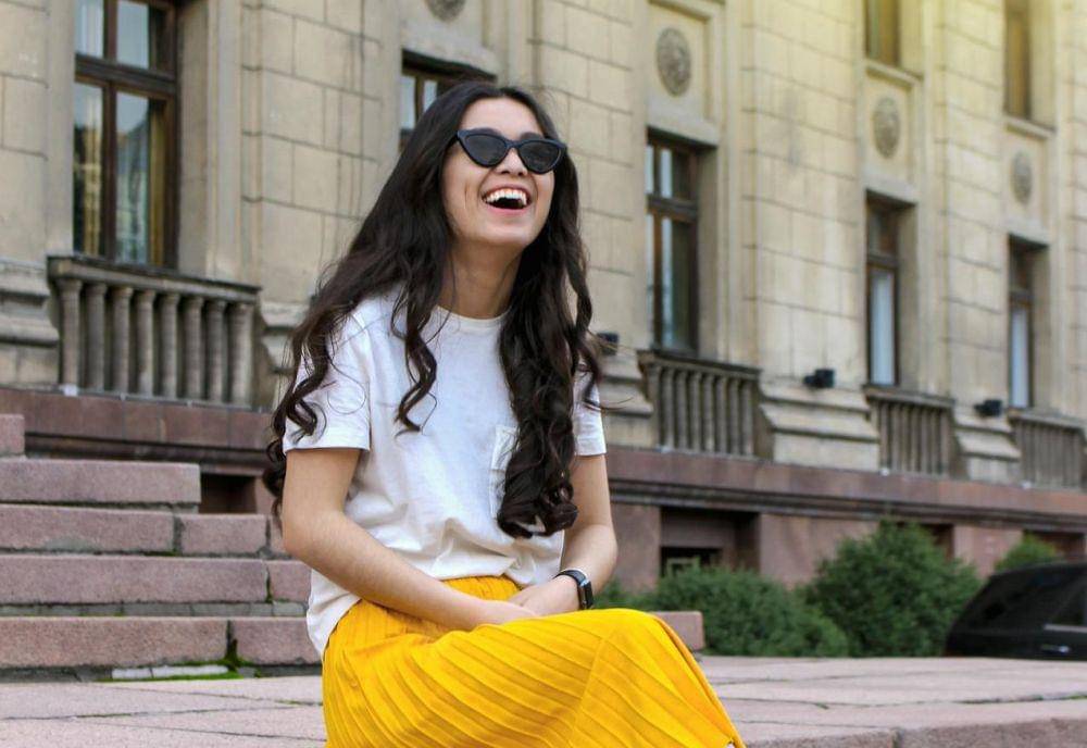 25 Pantun Sunda Lucu yang Bikin Tertawa, Menghibur! | IDN Times