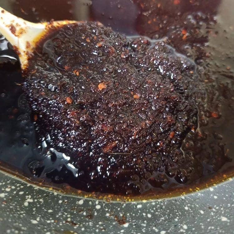 Resep Bumbu Dasar Hitam Khas Madura | IDN Times