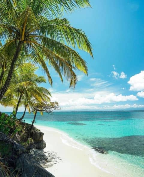 Wisata Pulau Samber Gelap | IDN Times