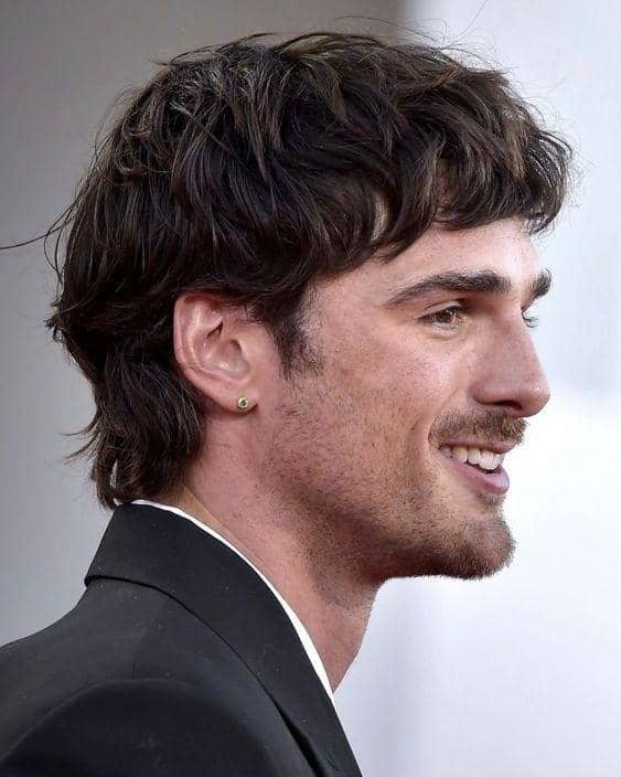 9 Rambut Wolf Cut Pendek Pria yang Keren dan Stylish | IDN Times