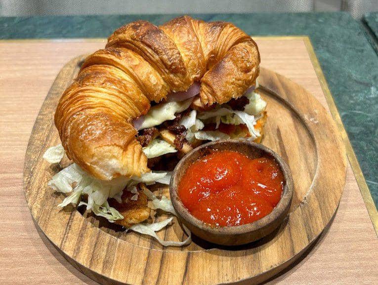 5 Tempat Makan di AEON Tanjung Barat, dari Sushi sampai BBQ | IDN Times