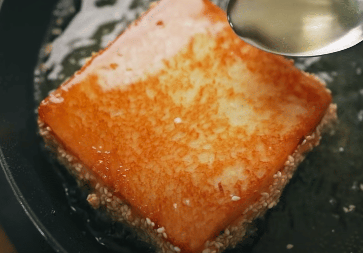 Resep Menbosha ala Willgoz, Roti Garing Isi Udang Cincang | IDN Times