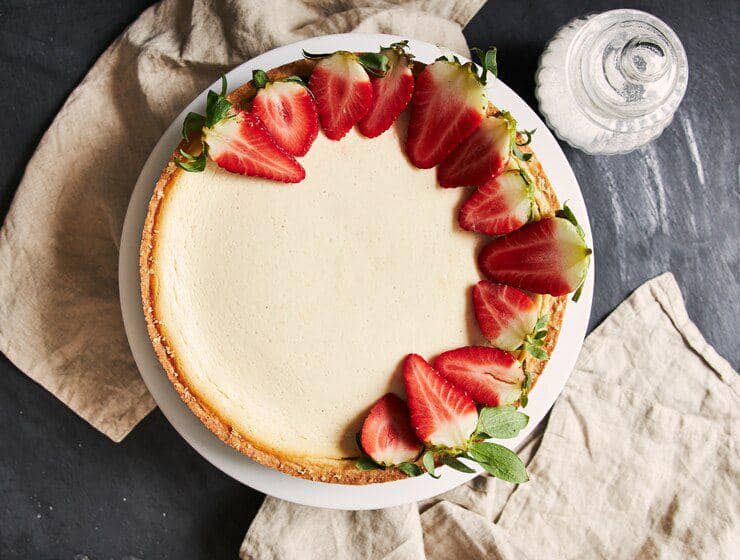10 Kue Ulang Tahun dengan Buah Segar, Lebih Refreshing! | IDN Times