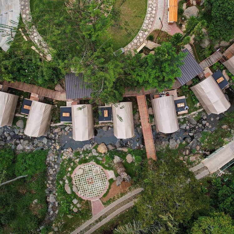 Glamping Taman Kopi Guntang Bandung: Lokasi, Rute, dan Harga | IDN Times