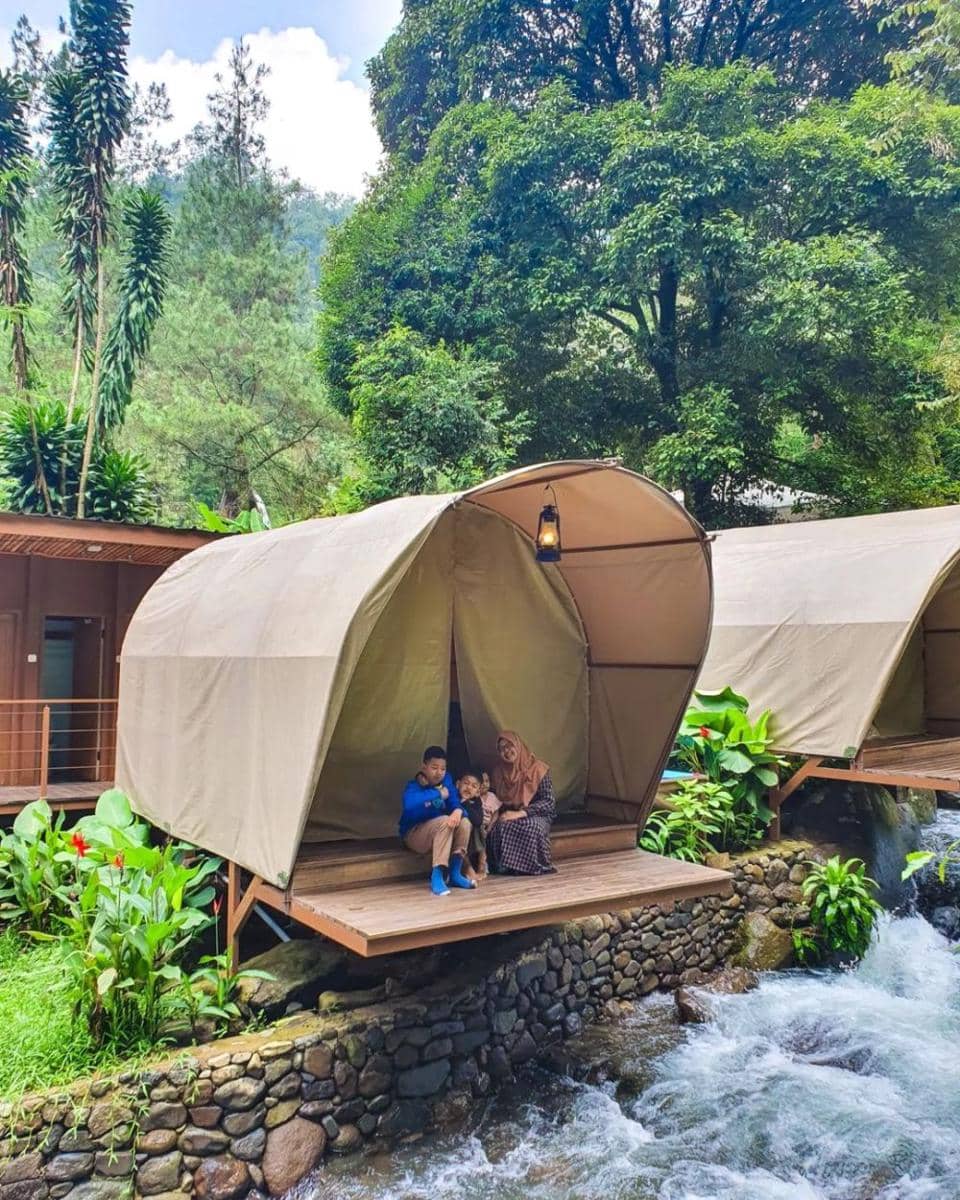 Glamping Taman Kopi Guntang Bandung: Lokasi, Rute, dan Harga | IDN Times
