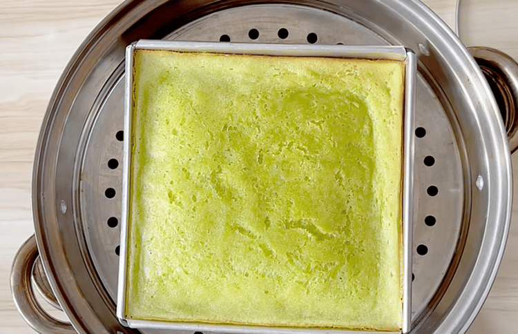 Resep Kue Bika Ambon Pandan Kukus | IDN Times