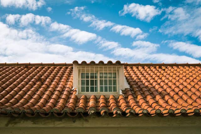 10 Jenis Genteng Rumah Lengkap dengan Harganya | IDN Times