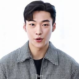 15 Gaya Rambut Comma Hair Pendek yang Simpel dan Keren | IDN Times