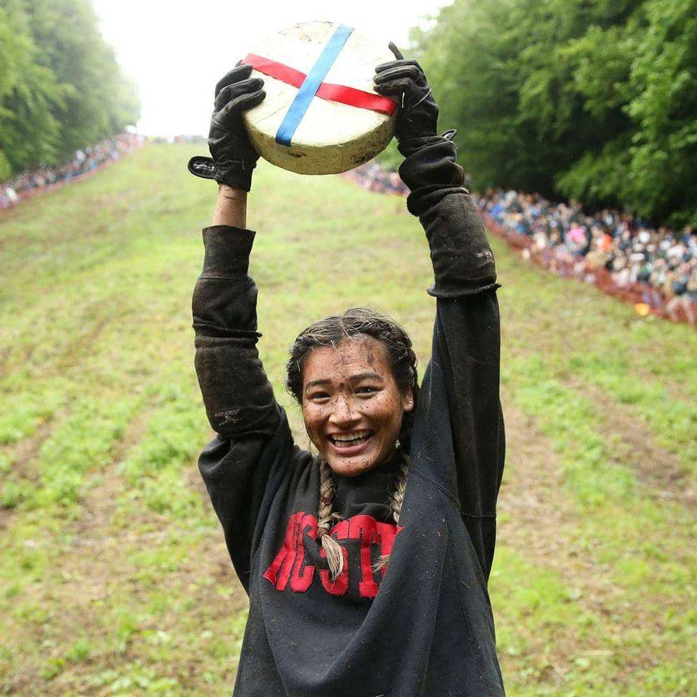 Fakta Festival Cheese Rolling | IDN Times