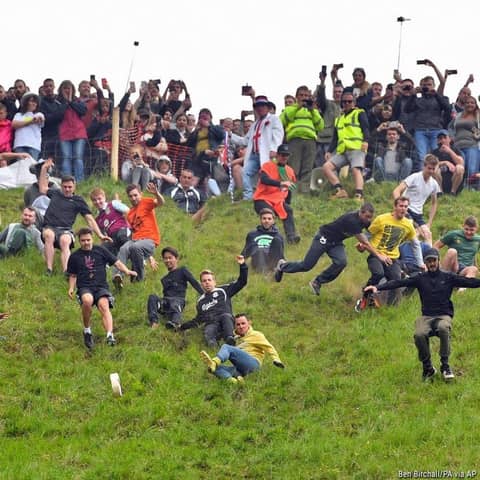Fakta Festival Cheese Rolling | IDN Times