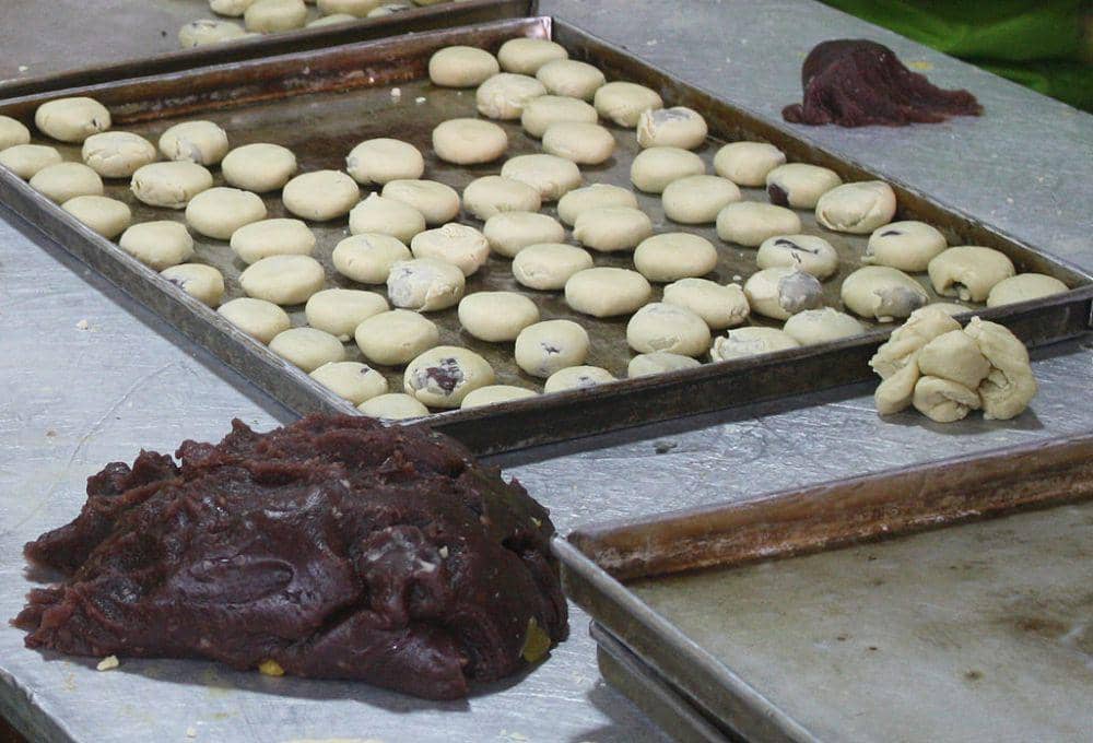 Resep Bakpia Kumbu Hitam | IDN Times