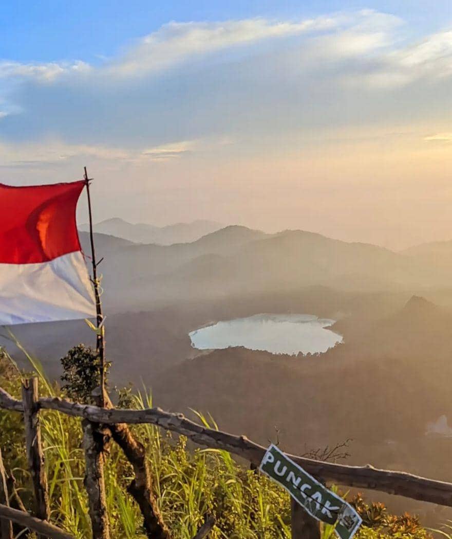 Gunung Sagara Garut: Lokasi, Jalur Pendakian, dan Tipsnya | IDN Times