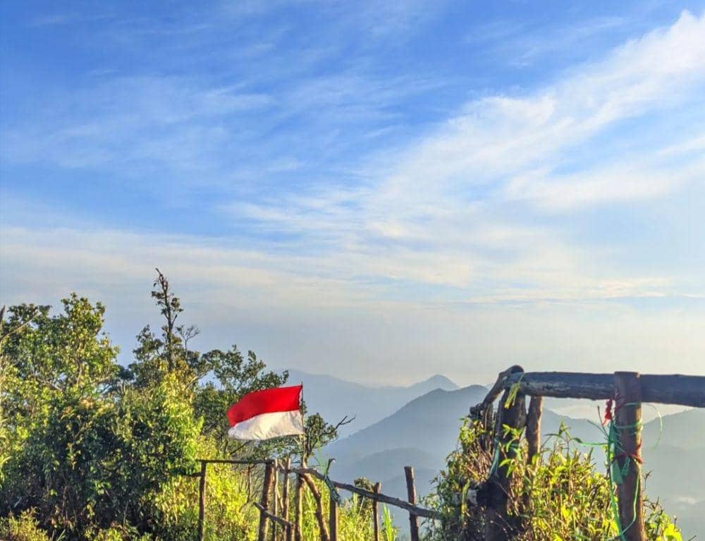 Gunung Sagara Garut: Lokasi, Jalur Pendakian, dan Tipsnya | IDN Times