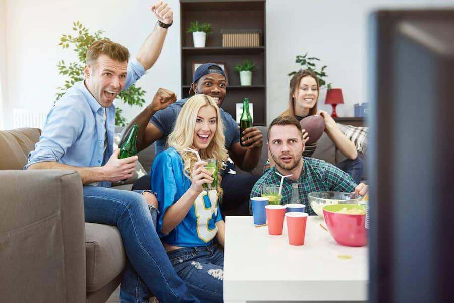 Hindari StarballTV, Ini 8 Link Live Streaming Bola Terbaik | IDN Times