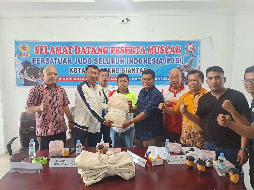 Rocky Marbun Pimpin PJSI Pematangsiantar | IDN Times Sumut