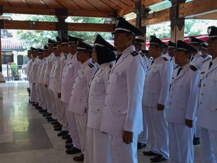 Berapa Gaji Camat dan Lurah di Indonesia? Segini Kisarannya | IDN Times