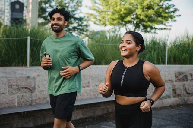 5 Tips Jogging untuk Pemula, Biar Gak Gampang Ngos-ngosan! | IDN Times