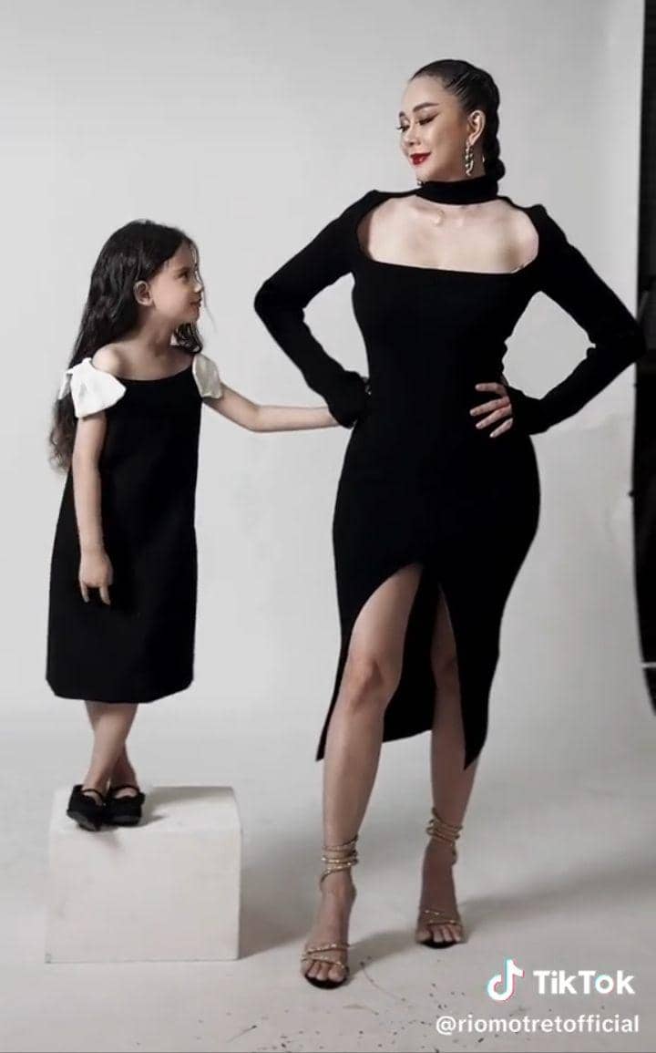 7 Momen Pemotretan Aura Kasih dan Sang Anak, Arabella, Cetar | IDN Times