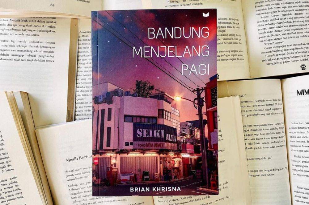 10 Buku Karya Brian Khrisna, Angkat Kisah Romansa Isu Sosial | IDN Times