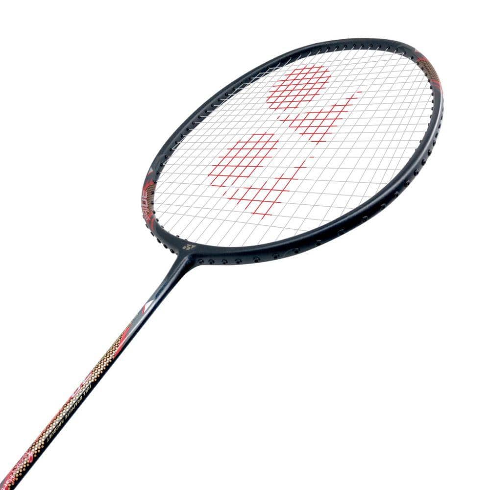 10 Rekomendasi Raket Badminton untuk Pemula, Ringan! | IDN Times