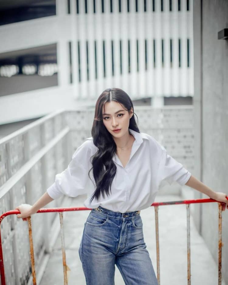 Profil Lingling Kwong | IDN Times