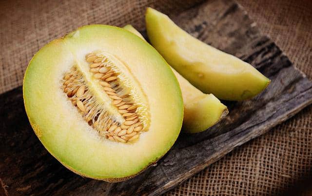 10 Tips Memotong Buah Melon yang Cepat dan Terlihat Rapih | IDN Times