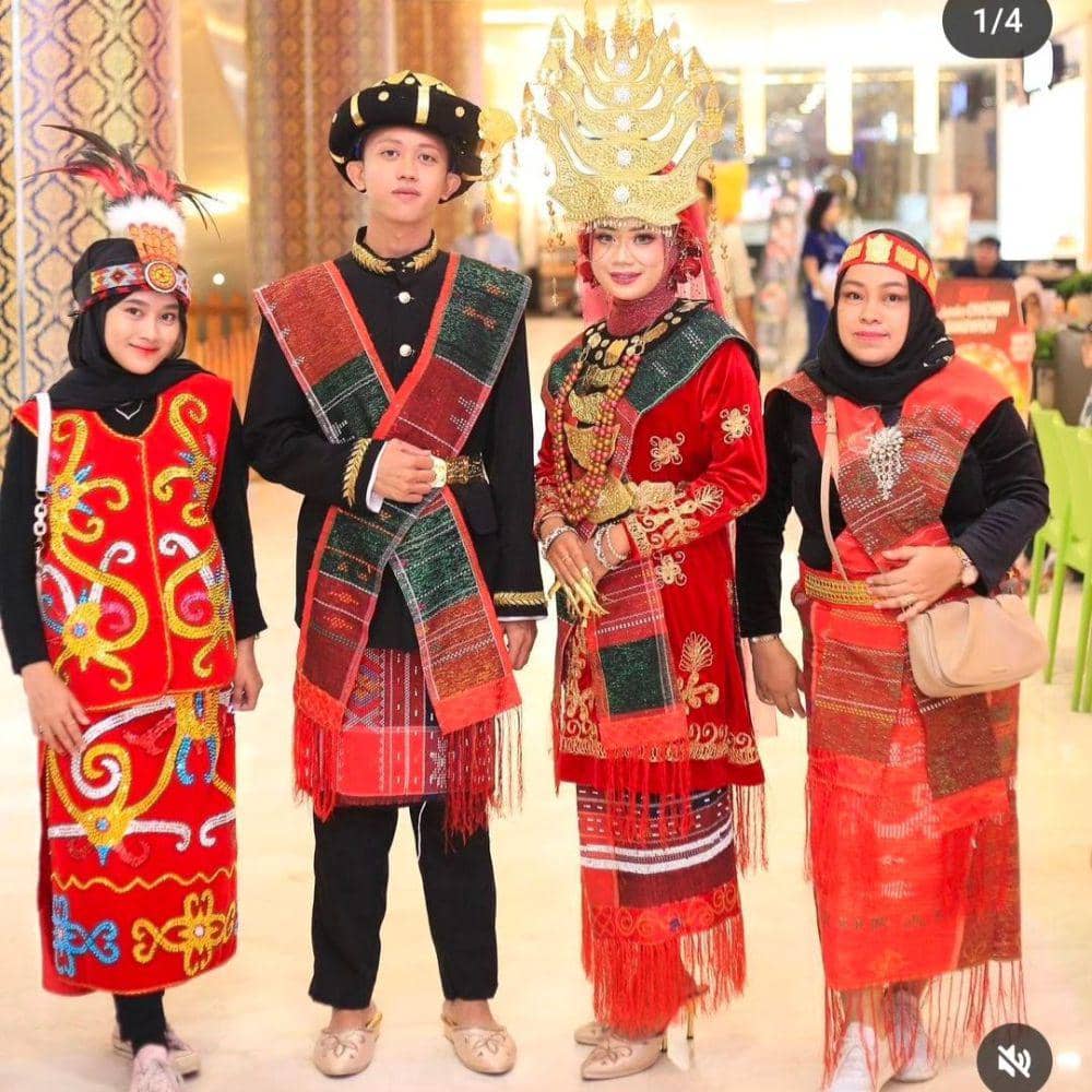 6 Tempat Sewa Kostum di Surabaya | IDN Times Jatim