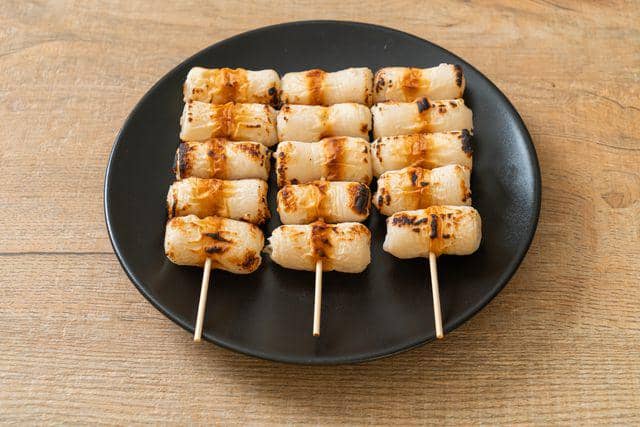 Resep Chikuwa Bakar untuk Camilan Simpel yang Spesial | IDN Times