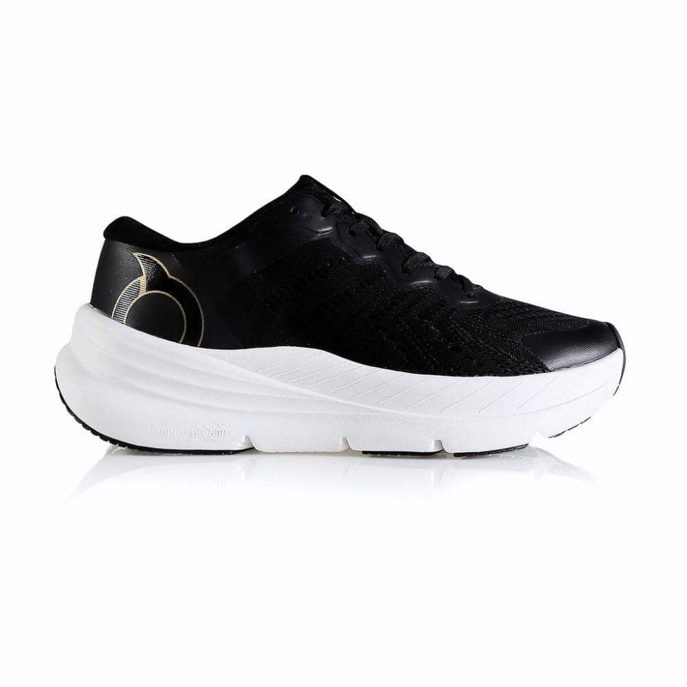 10 Rekomendasi Sepatu Running Ortuseight Terbaik | IDN Times