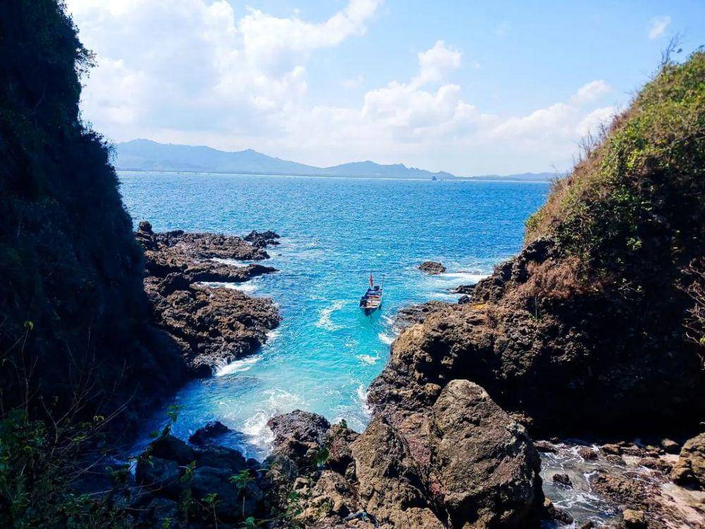 Info Wisata Pulau Bedil Banyuwangi: Lokasi, Rute, dan Harga | IDN Times