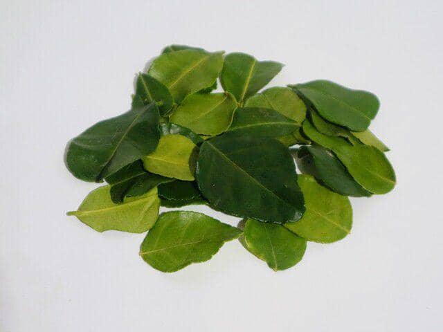 5 Tips Membumbui Basreng Pedas Daun Jeruk agar Menempel | IDN Times