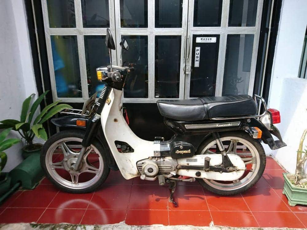 6 Rekomendasi Motor Bebek Kawasaki, Ada Binter Joy 85 cc | IDN Times