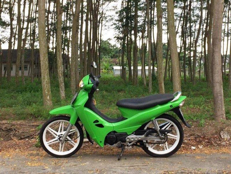 6 Rekomendasi Motor Bebek Kawasaki, Ada Binter Joy 85 cc | IDN Times