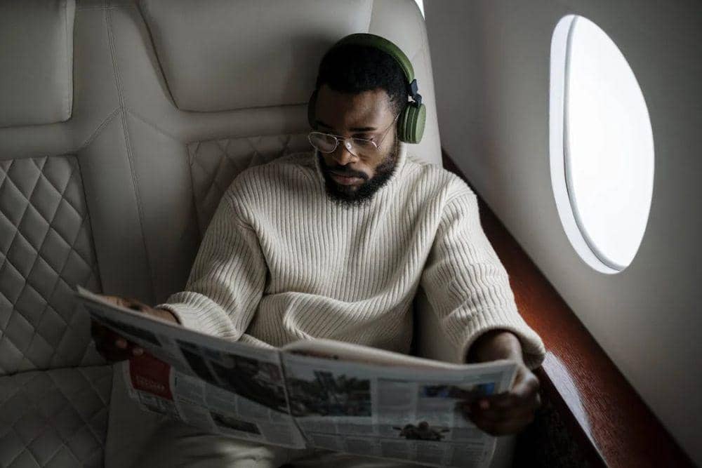 Perbedaan Aisle, Middle, dan Window Seat Pesawat Terbang | IDN Times