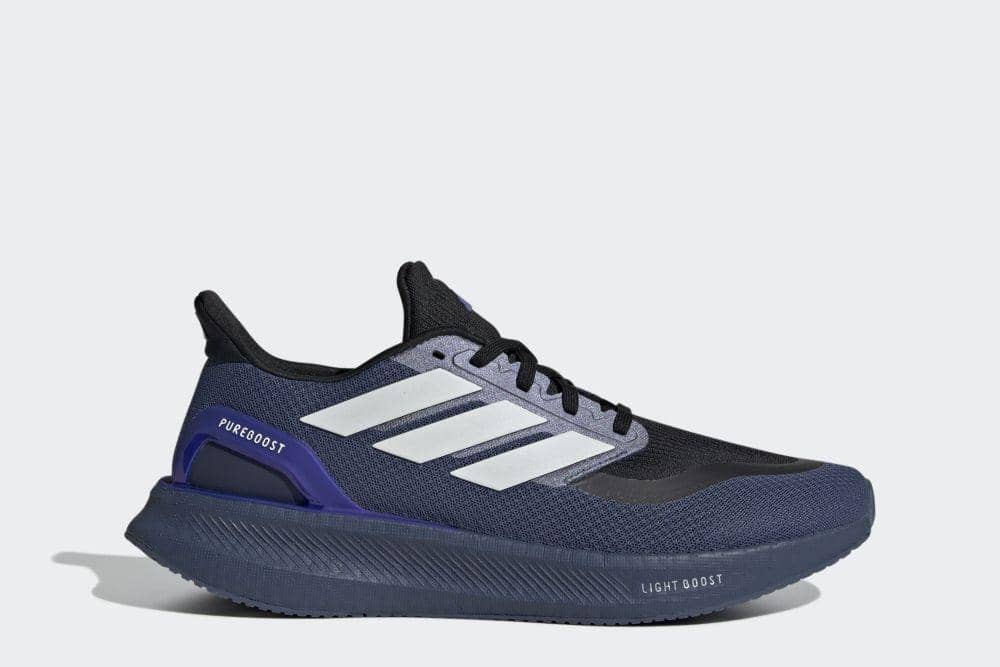 10 Rekomendasi Sepatu Running Adidas Terbaik dan Terlaris | IDN Times