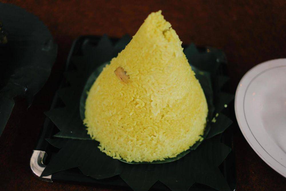 Nasi Kuning untuk Sarapan di Jember | IDN Times Jatim