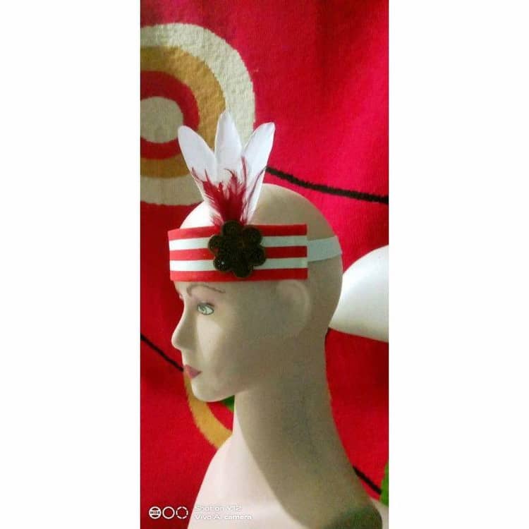 15 Hiasan Kepala 17 Agustus, Model Udeng hingga Bando Unik | IDN Times