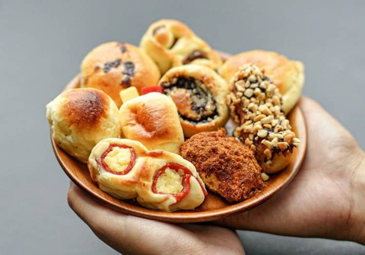 Daftar Menu dan Harga Roti Unyil Venus Bogor | IDN Times