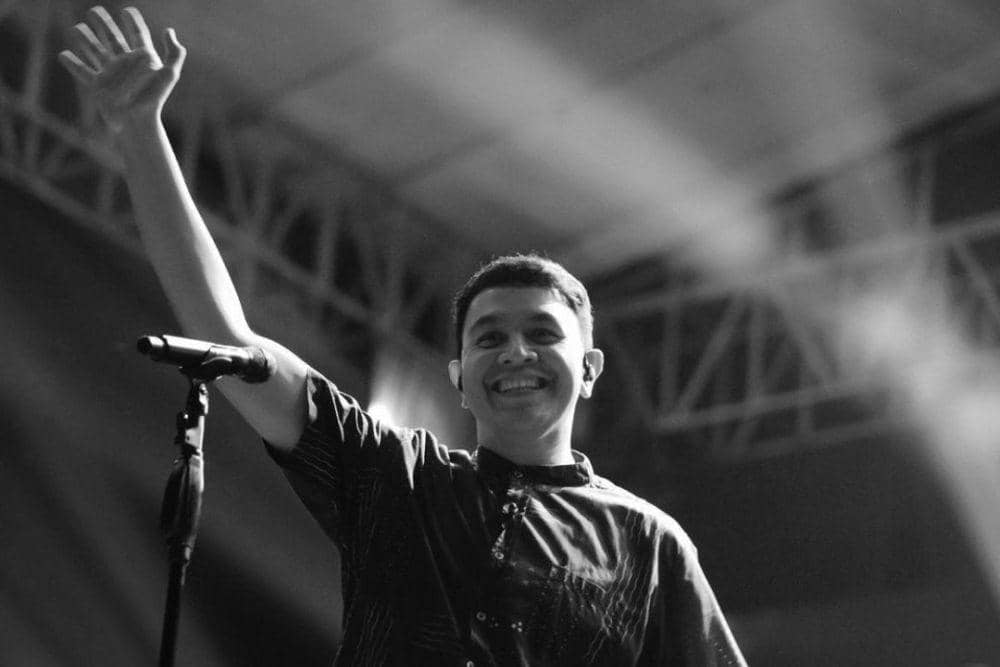 Lirik Lagu Tuan Nona Kesepian - Tulus | IDN Times