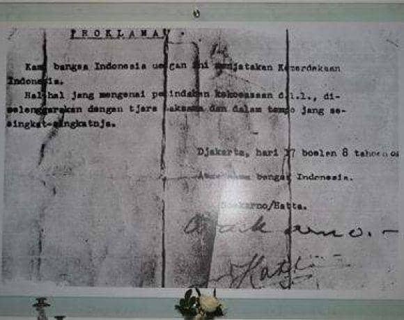Isi Teks Proklamasi 17 Agustus 1945, Lengkap dengan Sejarah | IDN Times