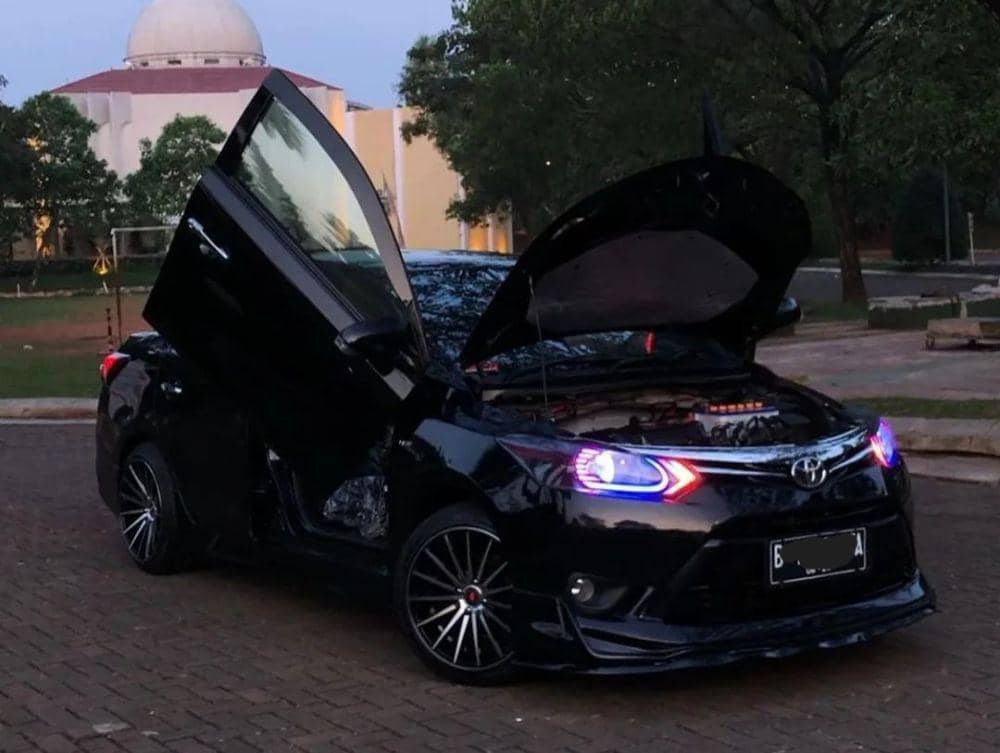 Gaya Modifikasi Vios Gen 3, Berkonsep TRD Sportivo | IDN Times