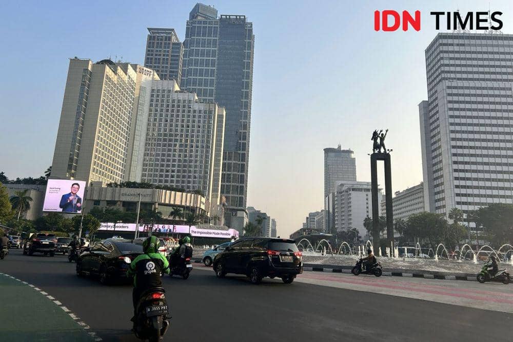 4 Cara ke Bundaran HI Naik Transportasi Umum Jakarta | IDN Times