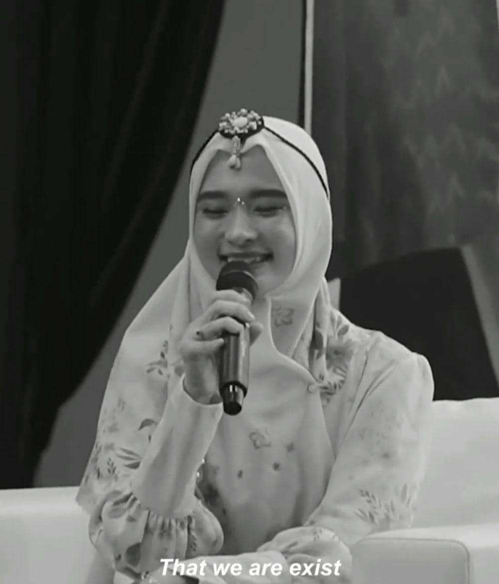 7 Potret Inara Rusli Gelar Fashion Show Brand Miliknya | IDN Times