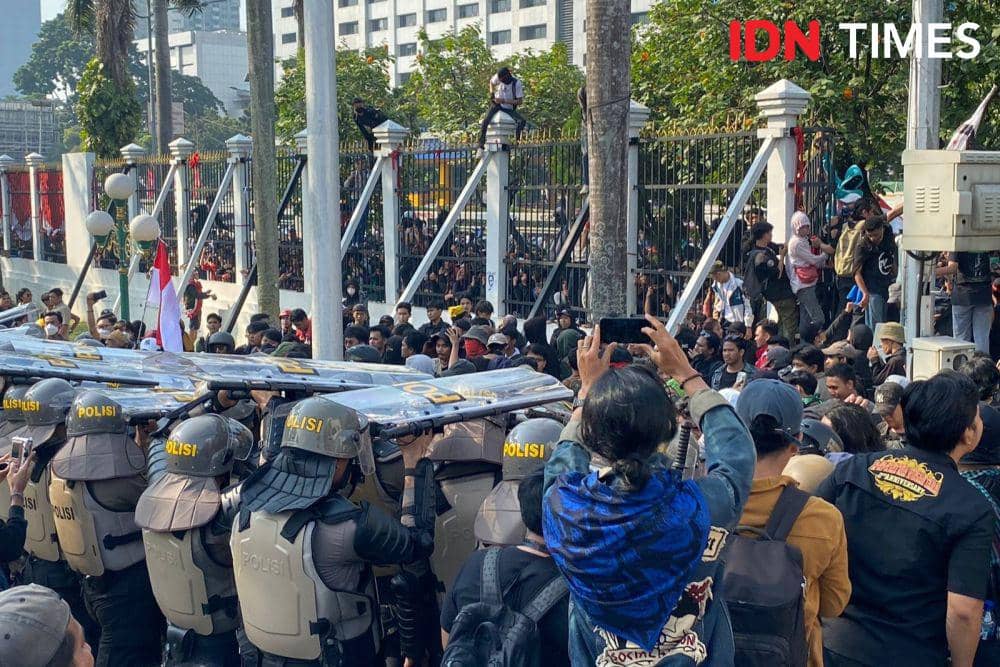 Link CCTV untuk Pantau Demo di Gedung DPR hingga Yogyakarta | IDN Times