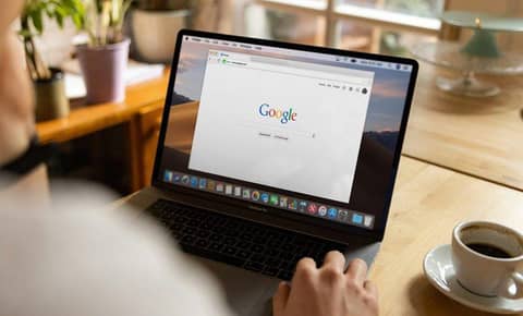 5 Rekomendasi Website Translate Akurat dan Tepercaya | IDN Times