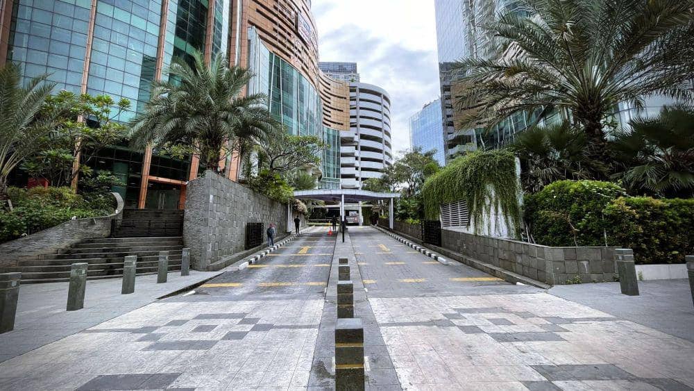 4 Cara ke Kuningan City Naik Kendaraan Umum, Ini Panduannya | IDN Times