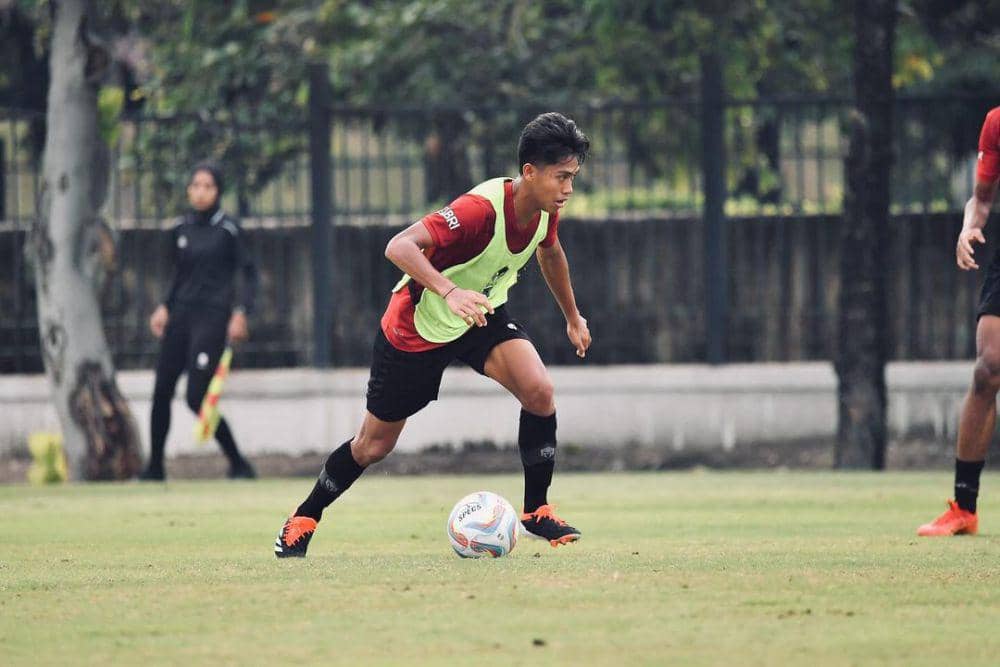 Profil Figo Dennis | IDN Times Jatim