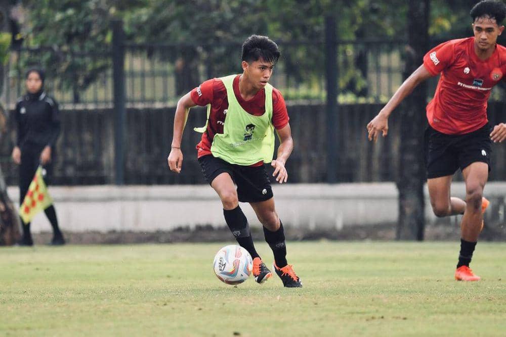 Profil Figo Dennis | IDN Times Jatim