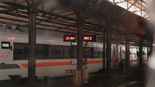 KA Turangga: Sejarah, Jadwal, Rute, dan Jurusan | IDN Times