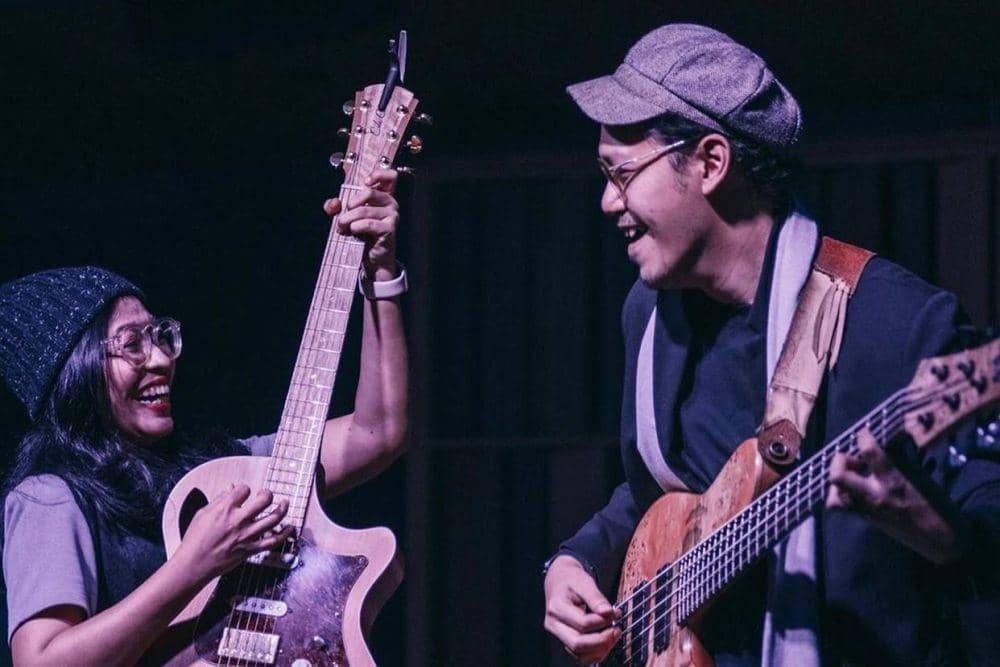 Biodata dan Profil Endah N Rhesa | IDN Times